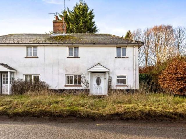 6 Bedroom Detached House