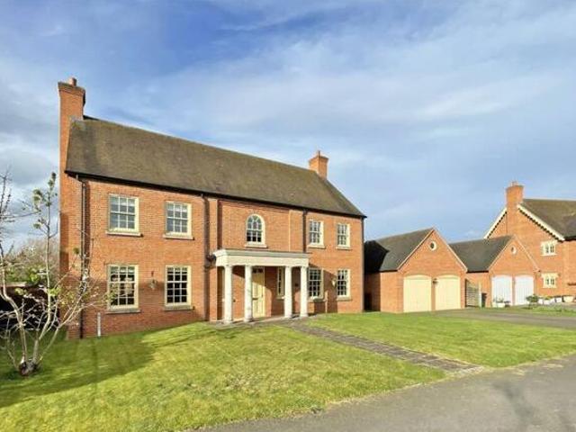6 Bedroom Detached House For Rent In Cound