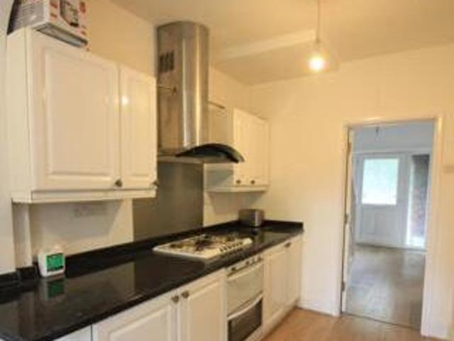 6 Bedroom Detached House For Rent In Coundon, Coventry