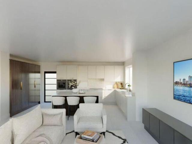 6 bedroom detached house for rent in Chalton Drive, Hampstead Garden Suburb, N2