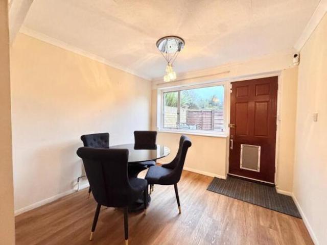 6 bedroom detached house for rent in Cliff Road, Birchington, Kent, CT7