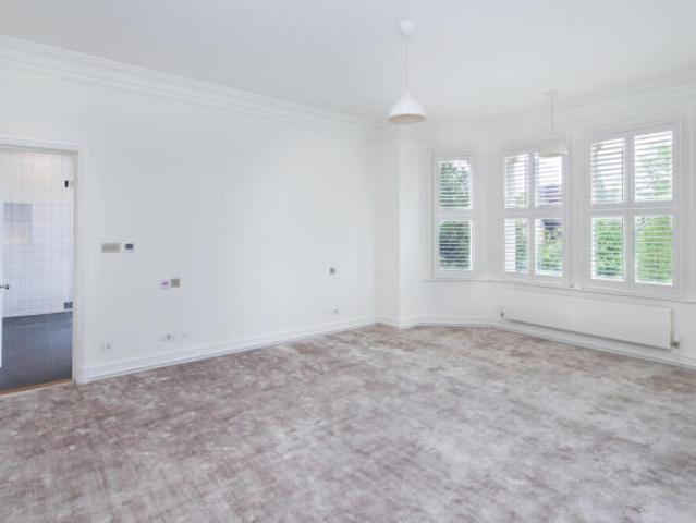 6 bedroom detached house for rent in Crick Road, North Oxford, OX2