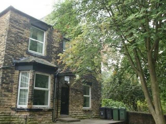 6 bedroom detached house for rent in Bainbrigge Road Headingley Leeds LS6