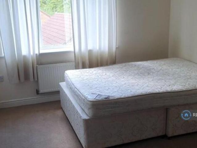 6 bedroom detached house for rent in Knapp Gate, Shenley Church End, Milton Keynes, MK5