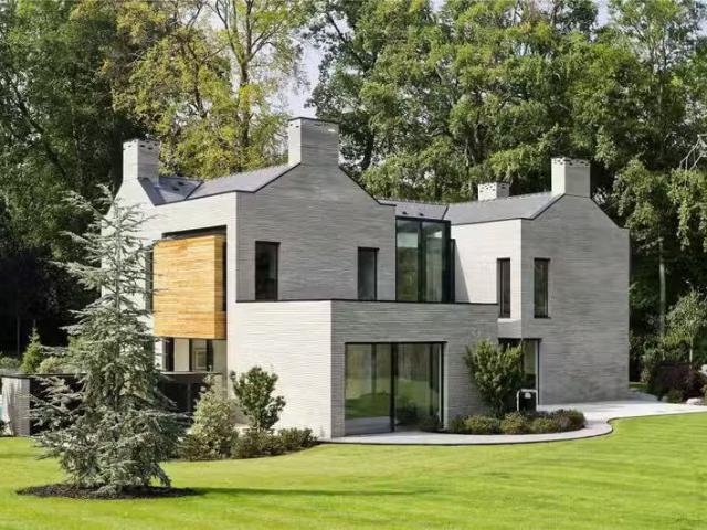 6 bedroom detached house for rent in Hammersley Lane, Penn, Hi.