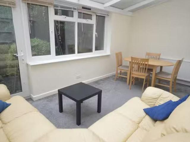 6 bedroom detached house for rent in Heathwood Road, Winton, BH9
