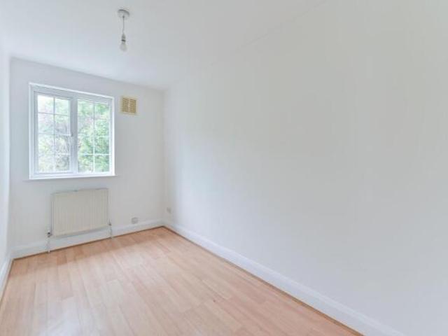 6 bedroom detached house for rent in Highfield Hill, London, SE19