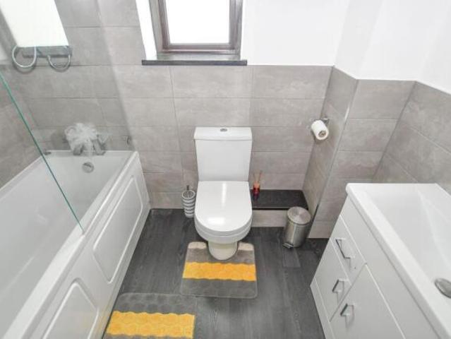 6 bedroom detached house for rent in Old Orchard, Park Street, AL2