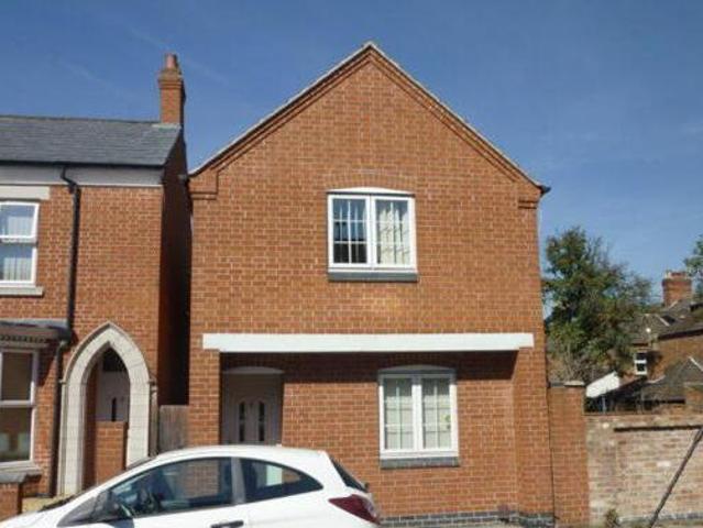 6 Bedroom Detached House For Rent In Loughborough, Leicestershire
