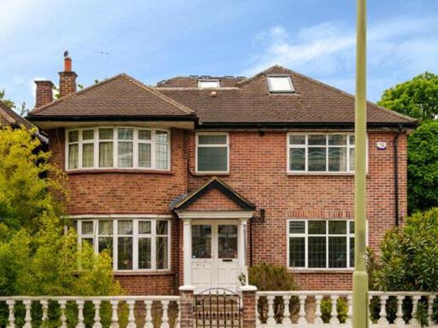 6 Bedroom Detached House For Rent In London