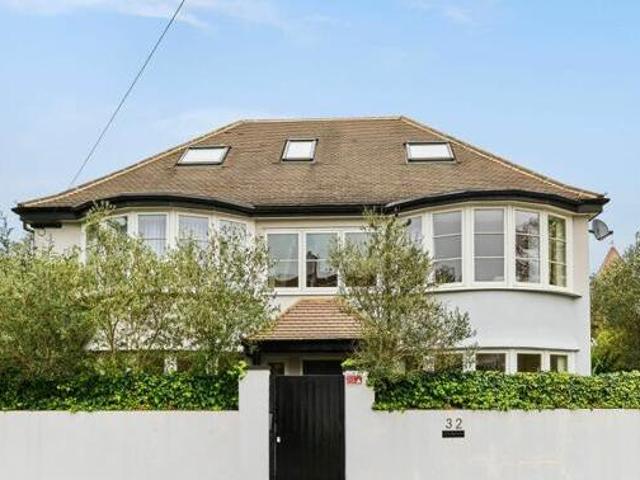 6 Bedroom Detached House For Rent In London