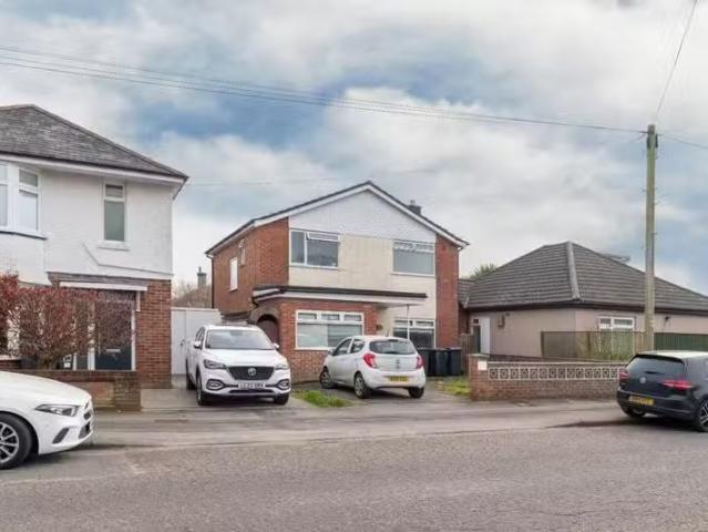 6 bedroom detached house for rent in Large 6 Bed Student house.