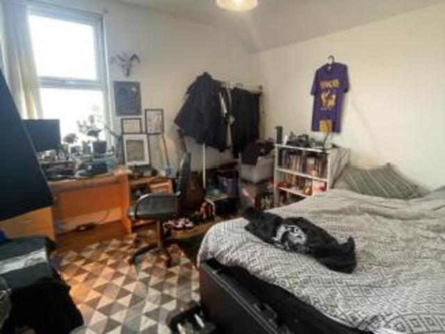 6 bedroom detached house for rent in Mackintosh Place, Roath, Cardiff, CF24