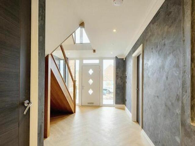 6 Bedroom Detached House For Rent In Mapperley, Nottingham
