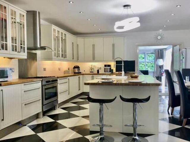6 Bedroom Detached House For Rent In Seaham Harbour, Seaham