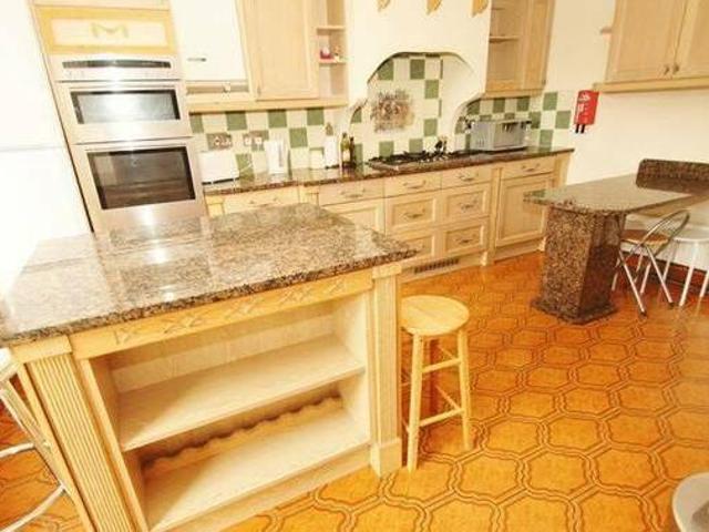 6 bedroom detached house for rent in Student House Ensbury Park BH9