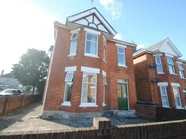 6 bedroom detached house for rent in Student house on Stanfiel.