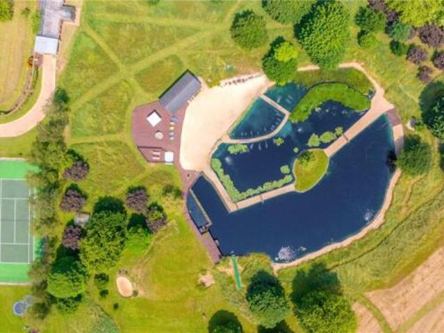 6 bedroom detached house for rent in St Mary's Road, Middle Green, Berkshire, SL3