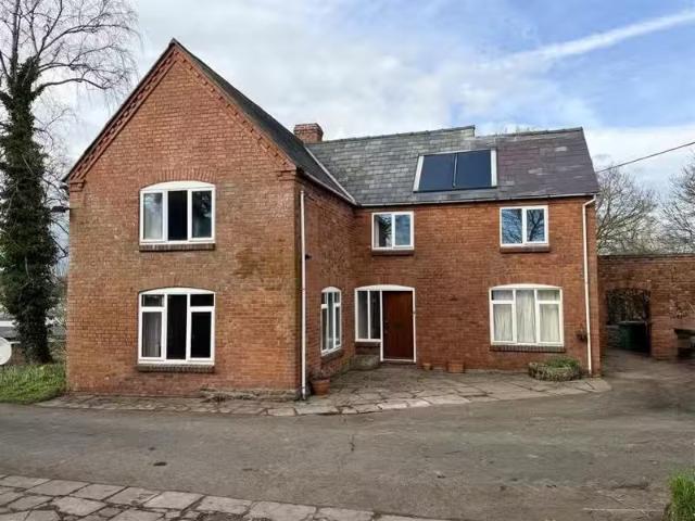 6 bedroom detached house for rent in Staunton On Wye, Hereford.