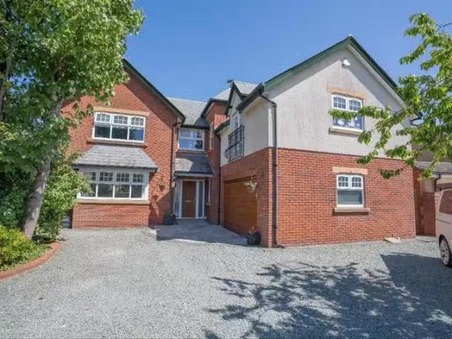 6 bedroom detached house for rent in Rowland Lane, Thornton Cl.