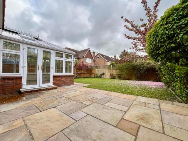 6 bedroom detached house for rent in Wagtail Walk, BR3