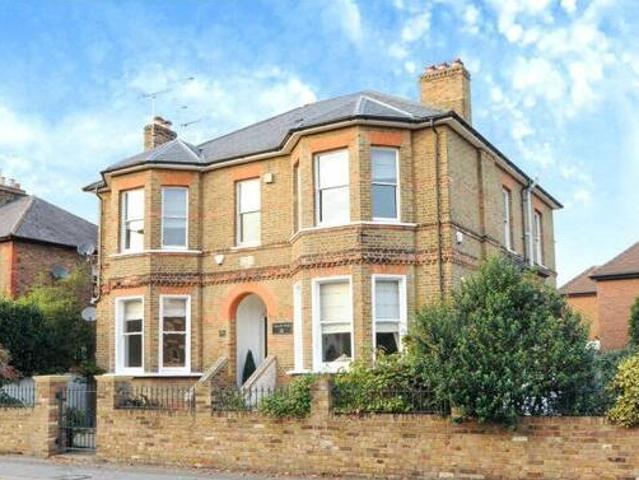 6 Bedroom Detached House For Rent In Windsor, Berkshire