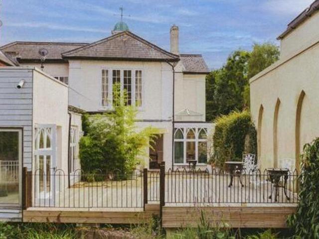 6 Bedroom Detached House For Rent In Windsor, Berkshire