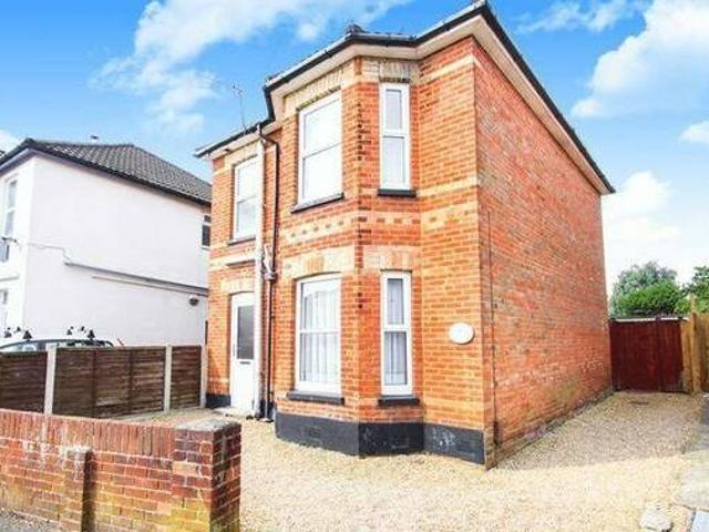 6 bedroom detached house for rent in Trafalgar Road Bournemouth BH9