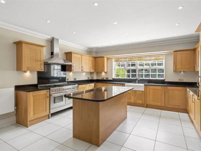6 bedroom detached house for rent in Yarnells Hill, Oxford, OX2