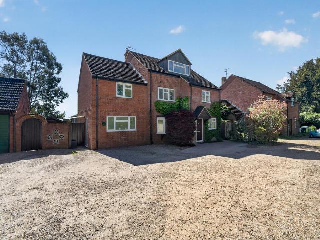 6 bedroom detached house for sale