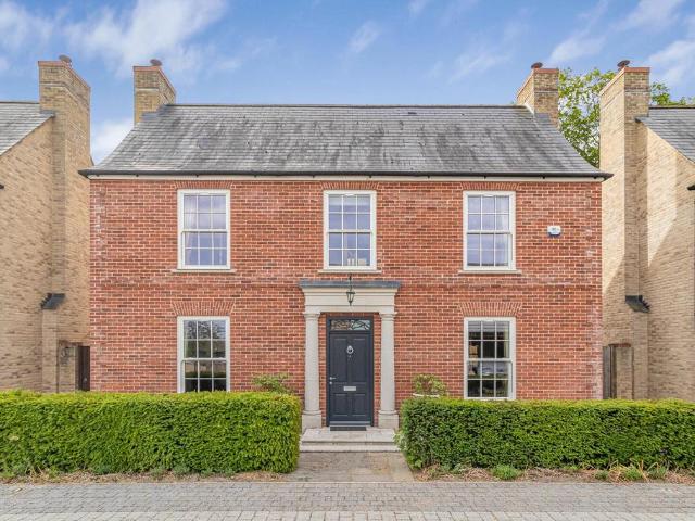 6 bedroom detached house for sale