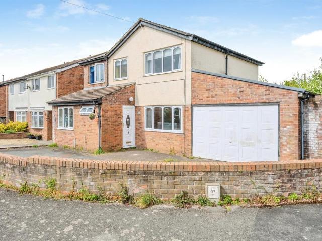 6 bedroom detached house for sale
