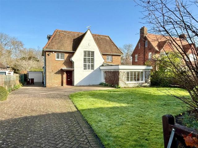 6 bedroom detached house for sale
