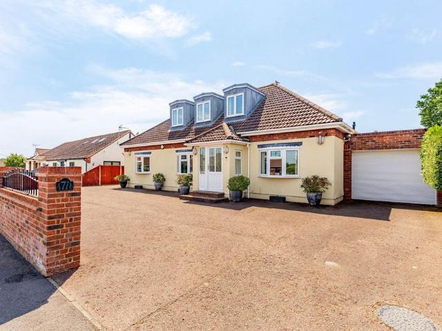 6 bedroom detached house for sale