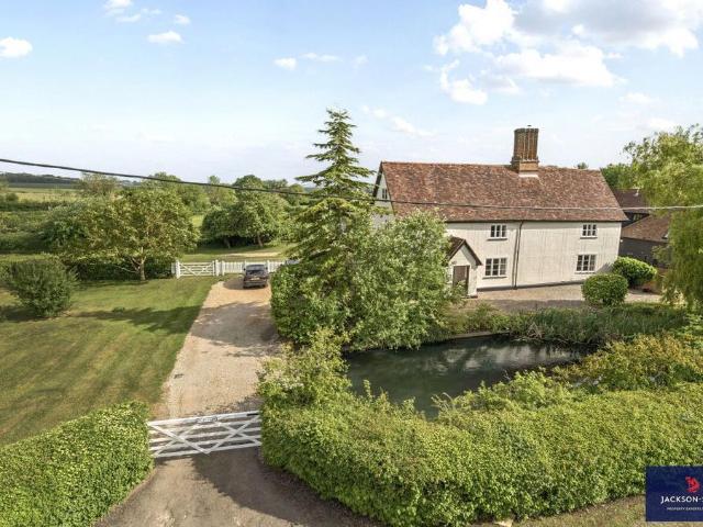 6 bedroom detached house for sale