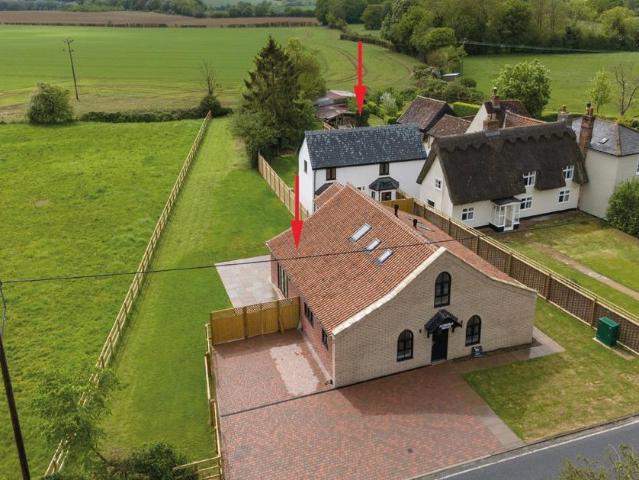 6 bedroom detached house for sale