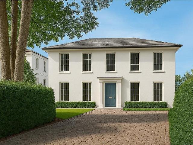 6 bedroom detached house for sale