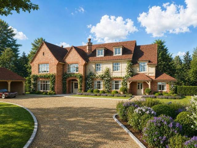 6 bedroom detached house for sale