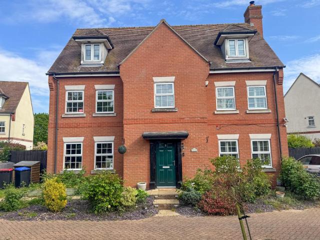 6 bedroom detached house for sale