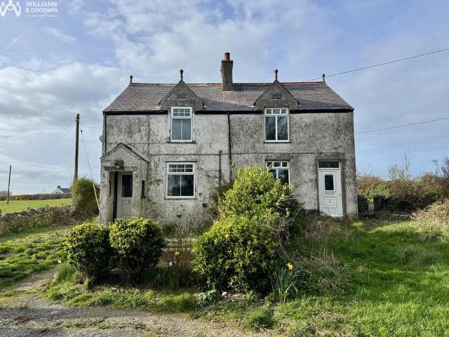 6 bedroom detached house for sale