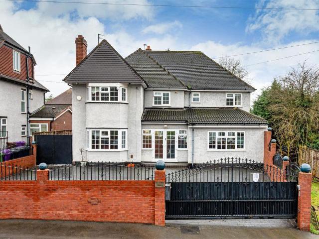 6 bedroom detached house for sale