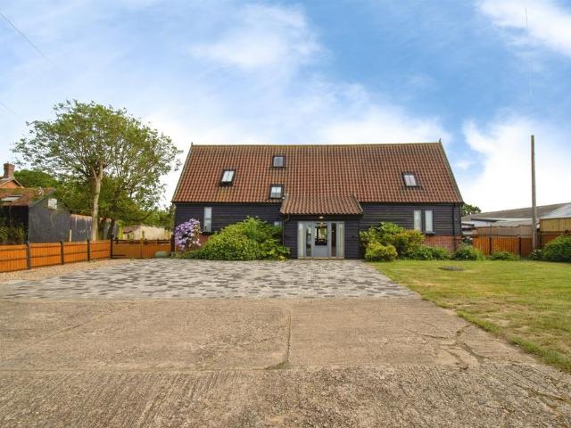6 bedroom detached house for sale