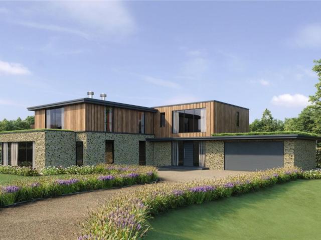 6 bedroom detached house for sale