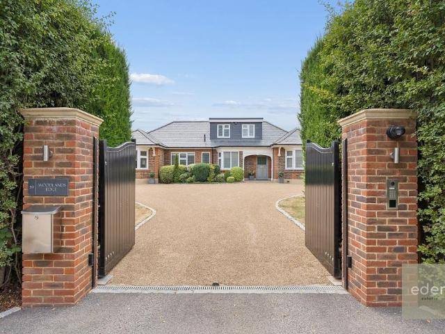 6 bedroom detached house for sale