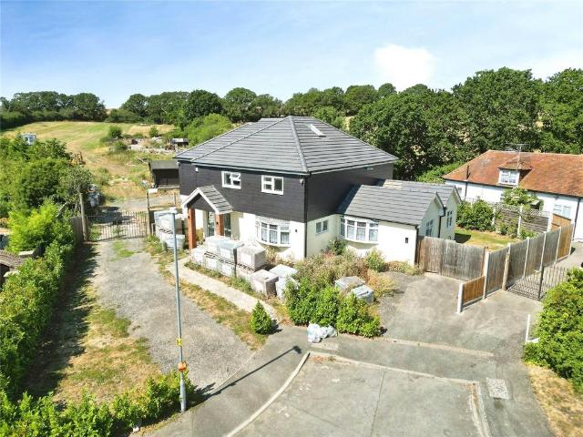 6 bedroom detached house for sale