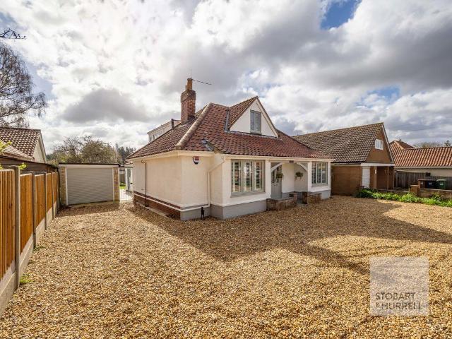 6 bedroom detached house for sale
