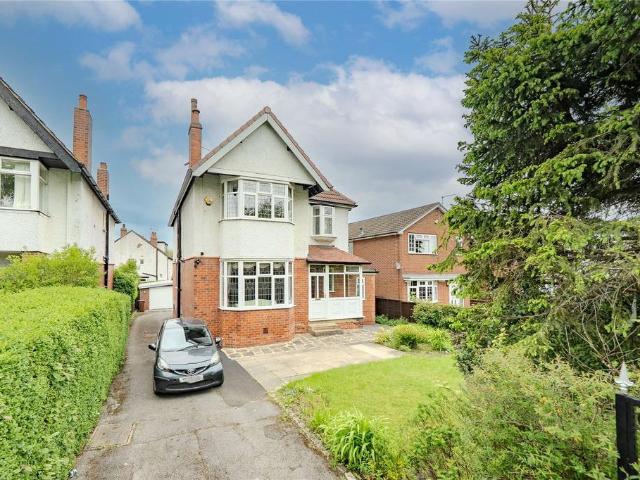 6 bedroom detached house for sale
