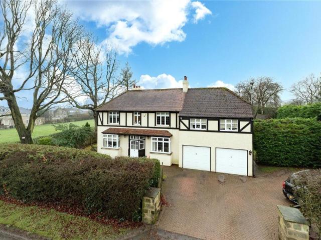 6 bedroom detached house for sale
