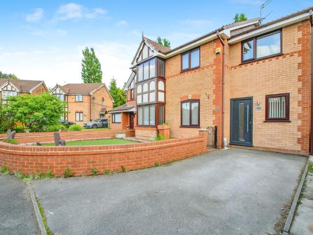 6 bedroom detached house for sale