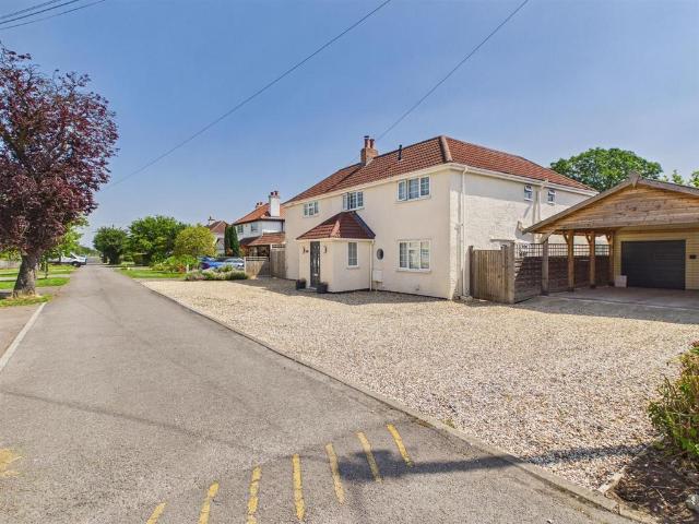 6 bedroom detached house for sale